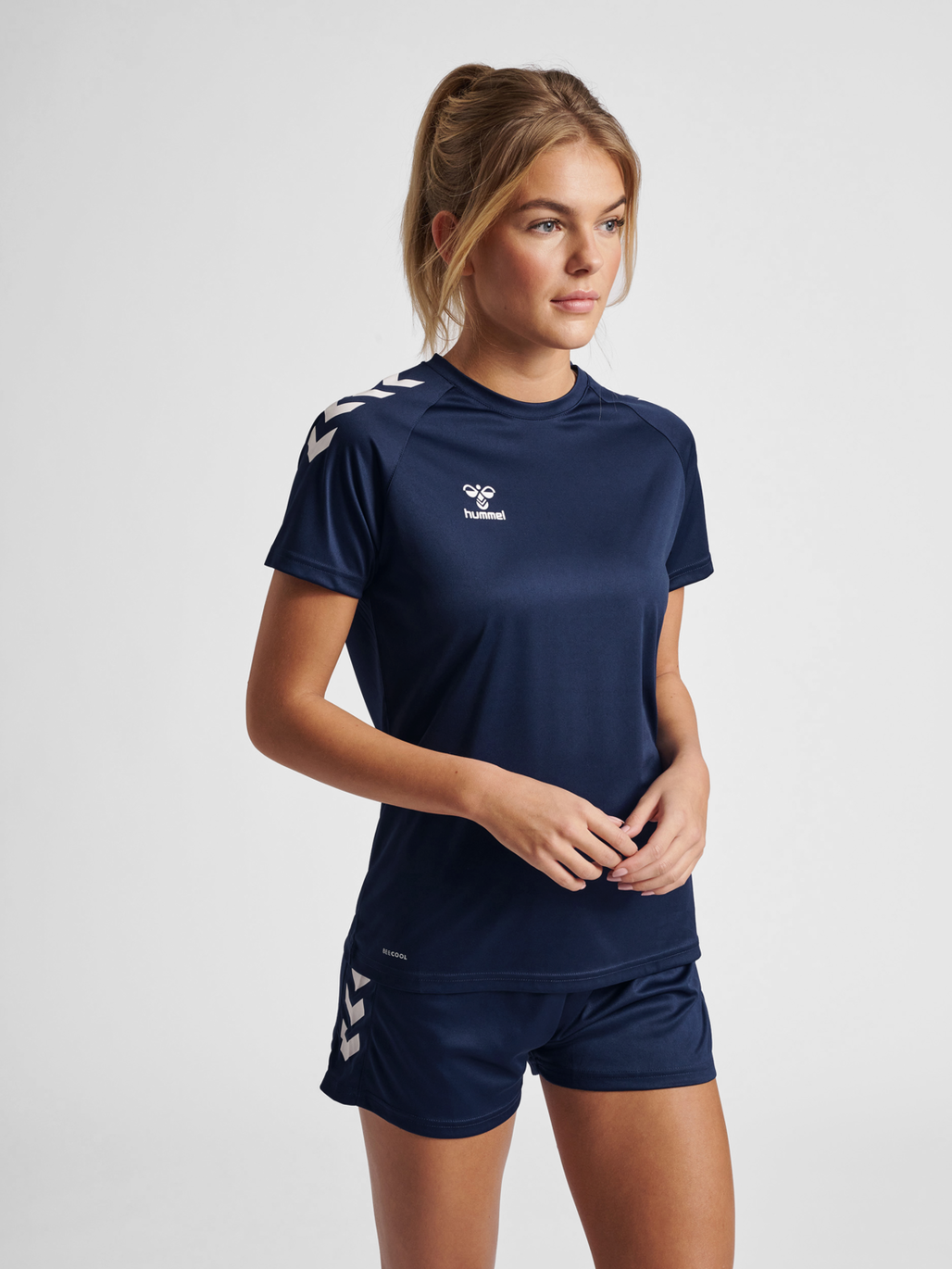 hummel CORE XK CORE POLY TEE S/S WOMAN - MARINE | hummel.net