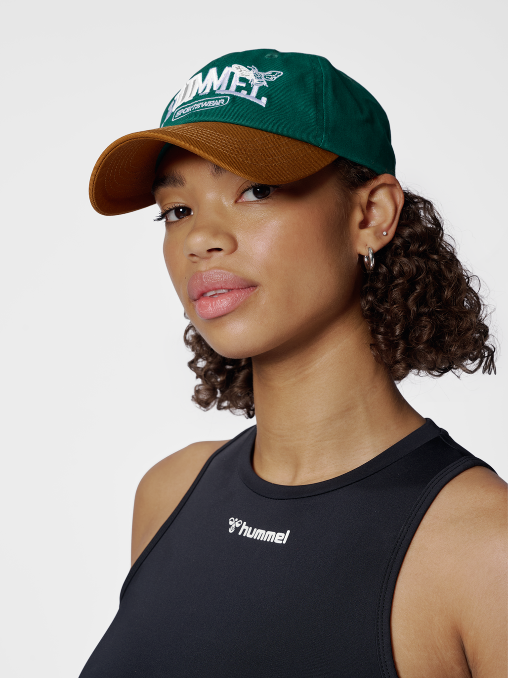 hummel BASEBALL CAP HUMMEL BEE - DARK GREEN | hummel.net