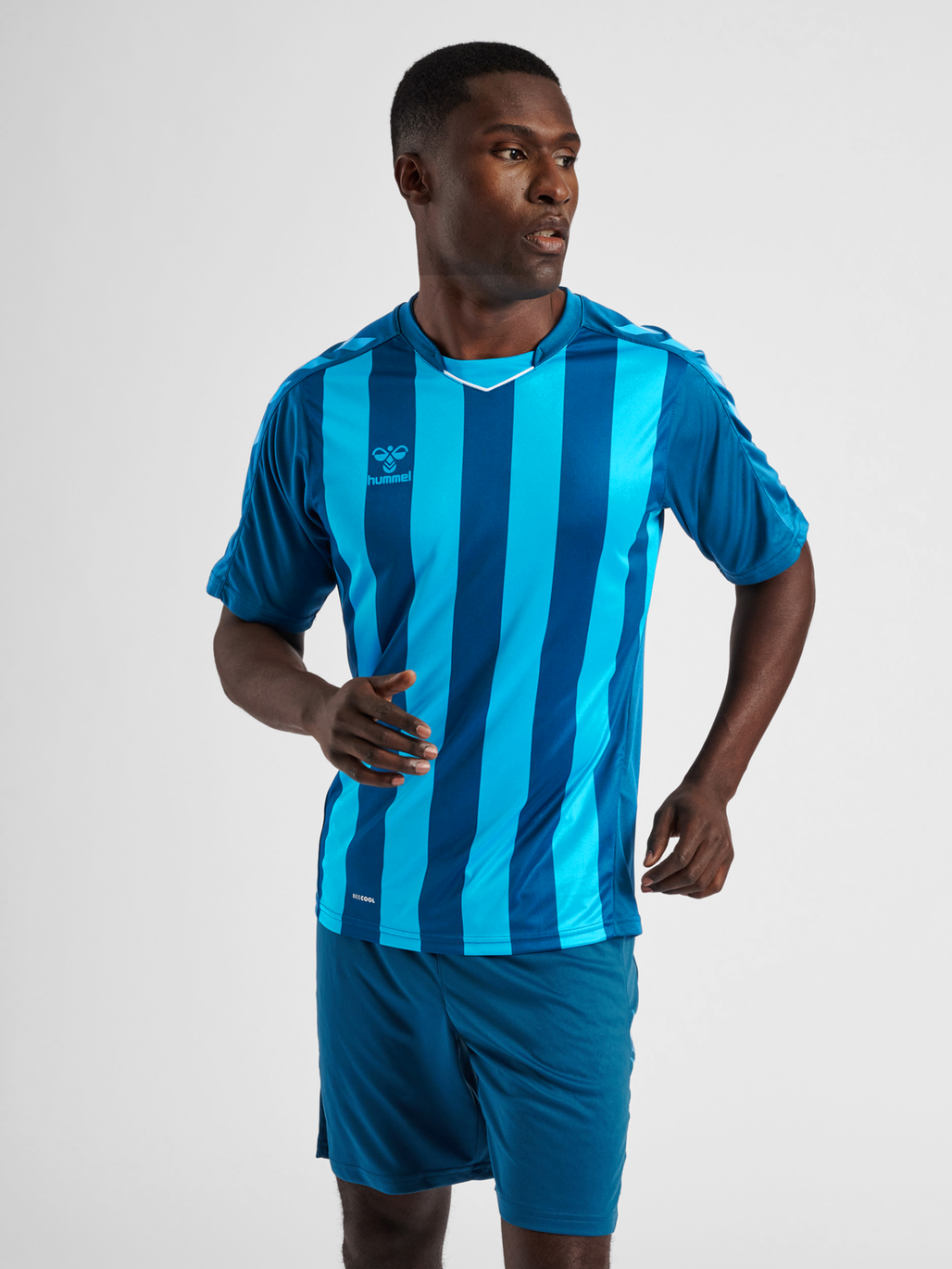 hummel CORE XK STRIPED JERSEY S/S - BLUE CORAL/BLUE DANUBE | hummel.net