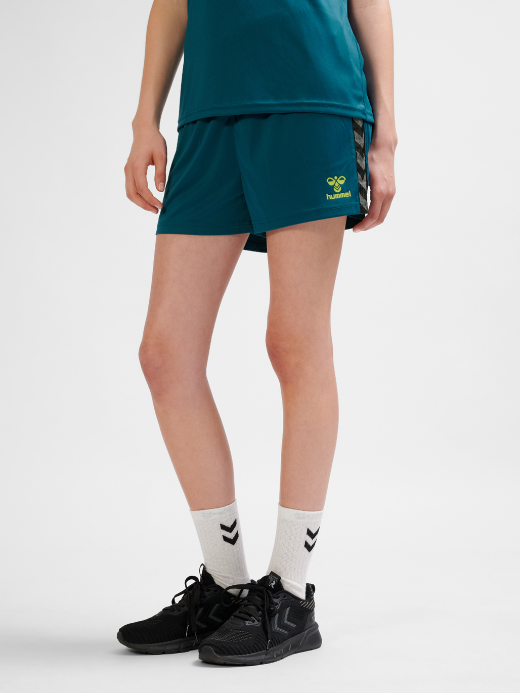 hummel AUTHENTIC PL SHORTS WOMAN - BLUE CORAL | hummel.net