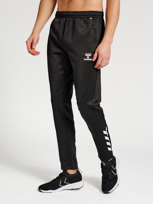 hummel CORE XK POLY PANTS - BLACK | hummel.net